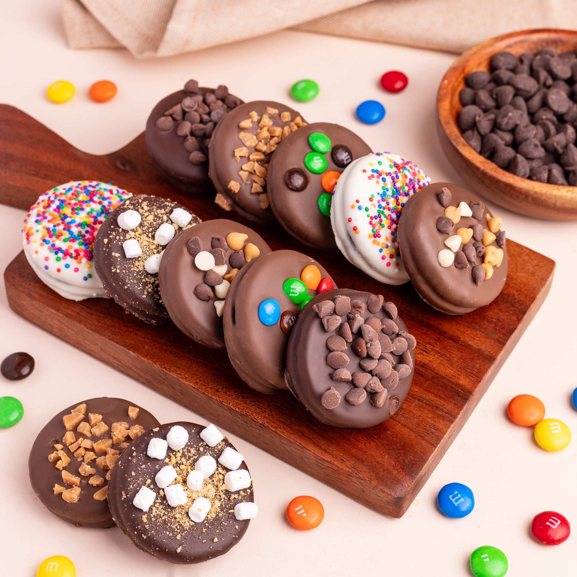 Assorted Favorites Triple Dunked Oreos® – Chocolate.com